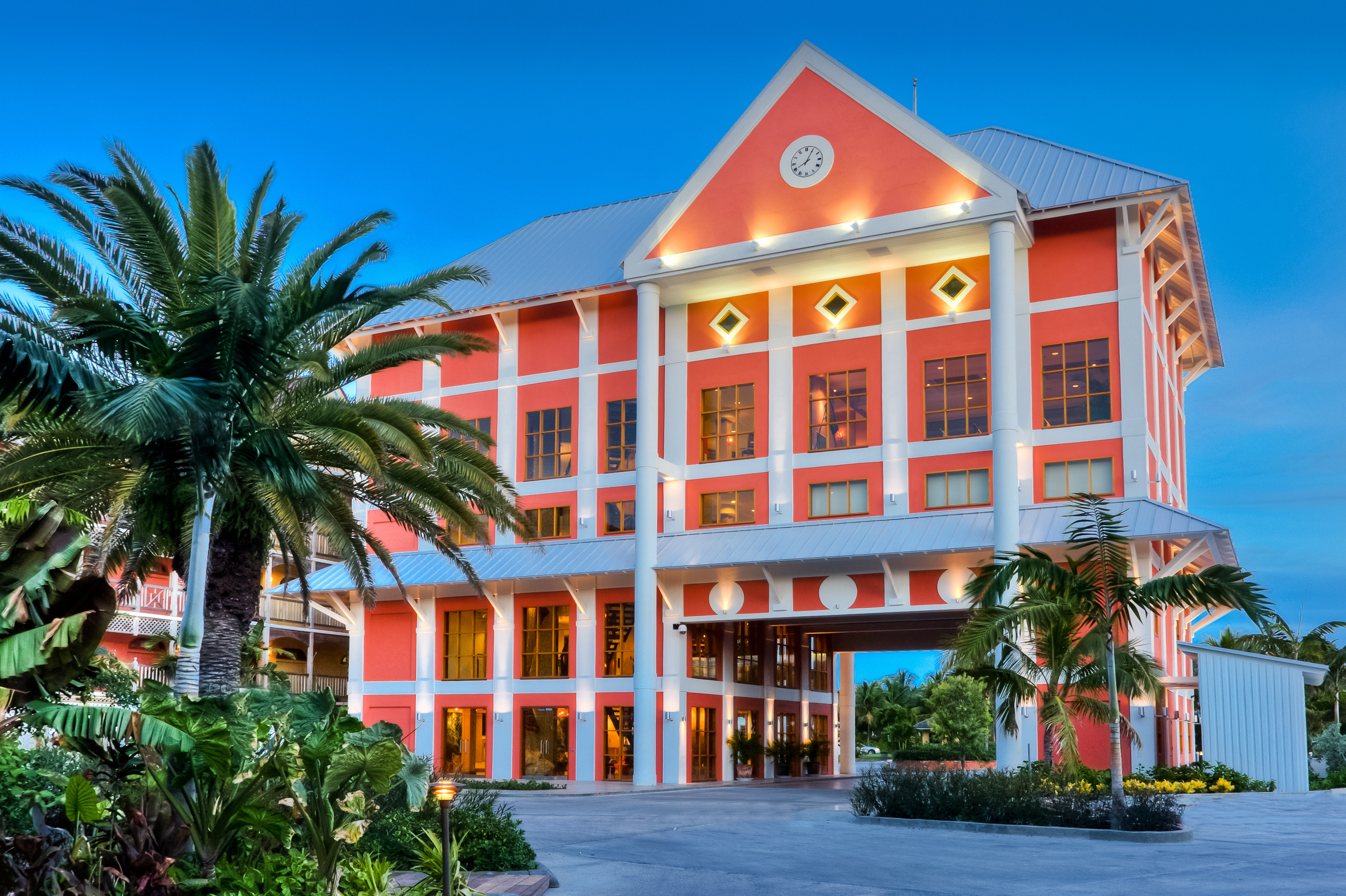 Three Pools, No Kids Club: Pelican Bay Hotel for Families | Kiddometer